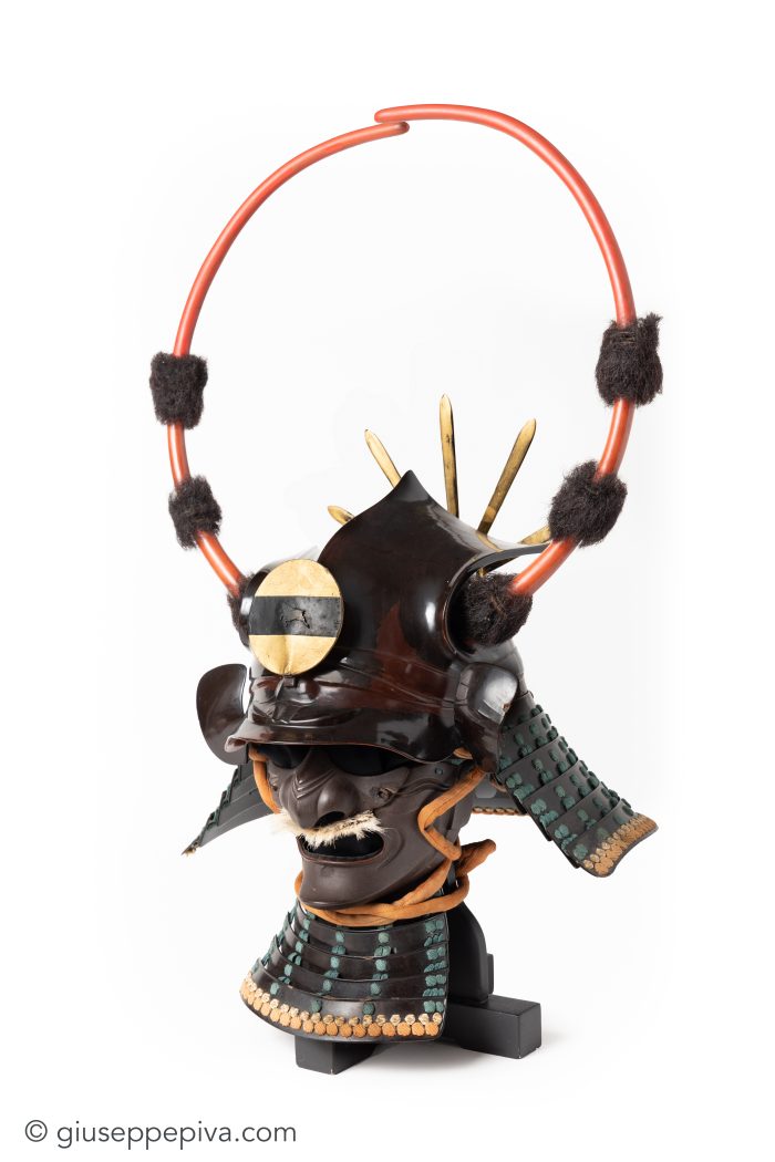 Samurai helmets often feature five common elements.