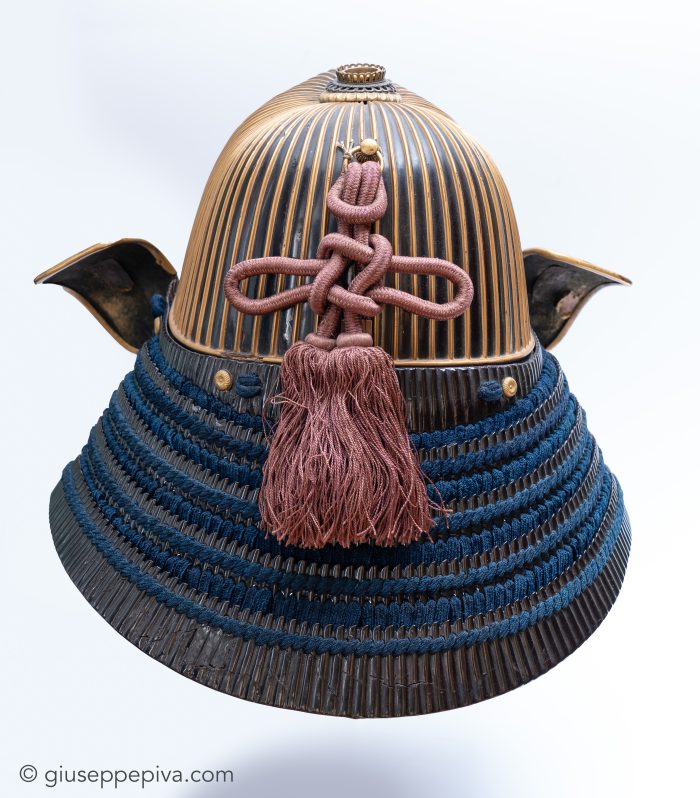 Suji-bachi kabuto kabuto, Haruta school 62-plate samurai helmet ...