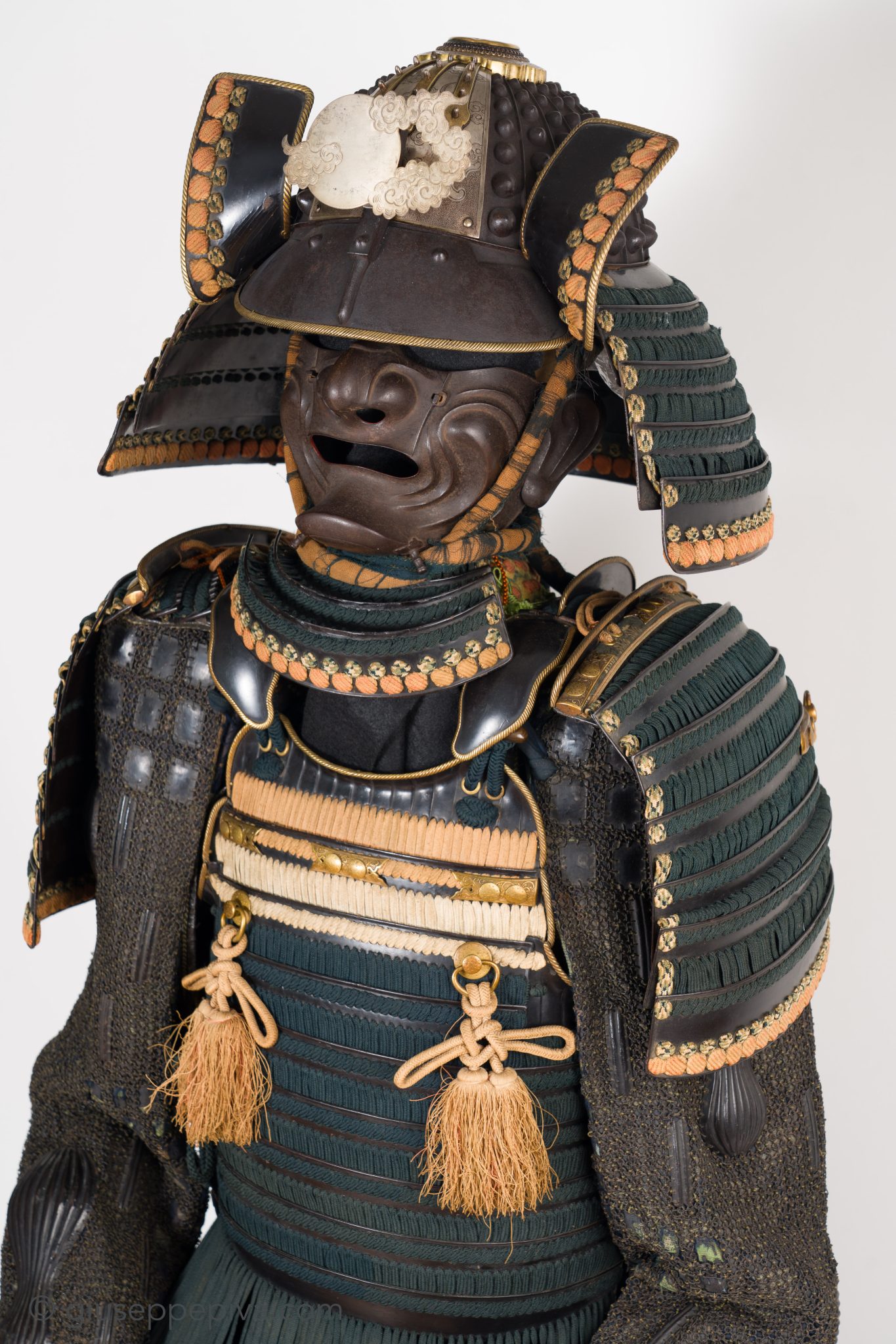 Ita-kozane-dō Tosei Gusoku - Samurai armor, mid Edo period | GIUSEPPE ...