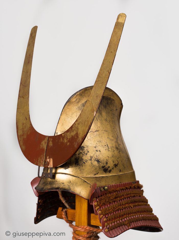 Red and gold lacquer Japanese samurai armor, 17th Century | GIUSEPPE ...